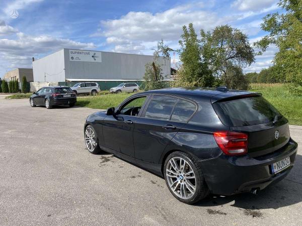 Melns BMW 118 2012 Marijampole, ar dzinēja tilpumu 2.00 L un nobraukumu 309 tūkst. km par 6200 €, foto 4 vietnē AUTOMOTO.COM.LV