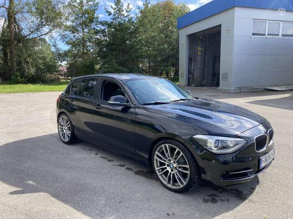 Melns BMW 118 2012 Marijampole, ar dzinēja tilpumu 2.00 L un nobraukumu 309 tūkst. km par 6200 €, foto 7 vietnē AUTOMOTO.COM.LV