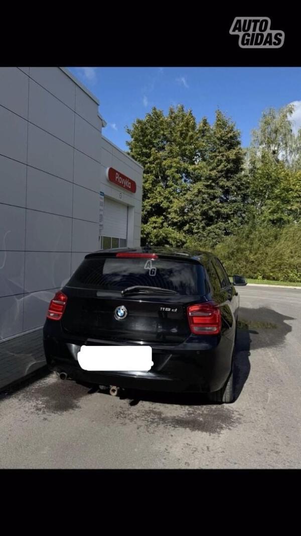 Melns BMW 118 2012 Kauņa, ar dzinēja tilpumu 2.00 L un nobraukumu 240 tūkst. km par 5600 €, foto 6 vietnē AUTOMOTO.COM.LV