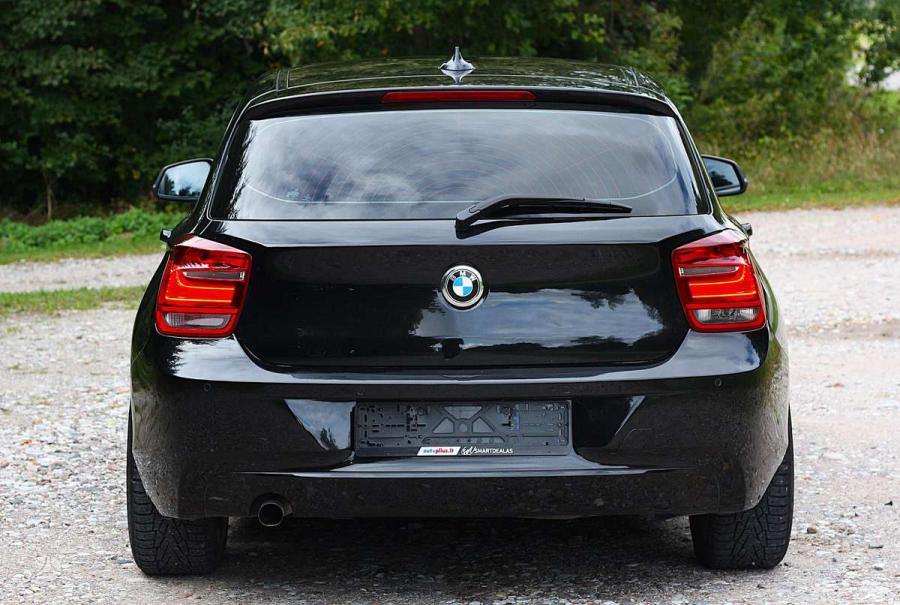 Black BMW 118 2012 in Kretinga, with an engine capacity of 2.00 L and mileage of 139 thousand km for 6899 €, photo 13 on AUTOMOTO.COM.LV