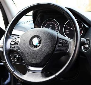 Black BMW 118 2012 in Kretinga, with an engine capacity of 2.00 L and mileage of 139 thousand km for 6899 €, photo 33 on AUTOMOTO.COM.LV