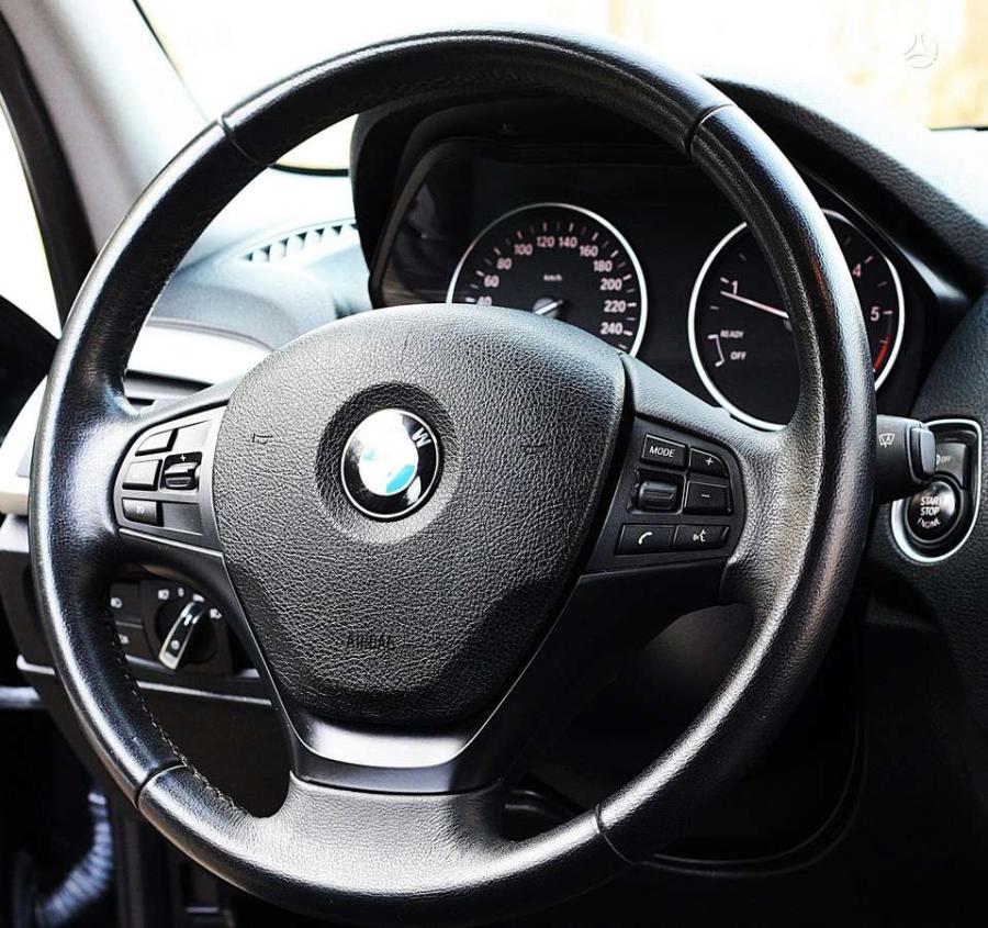 Black BMW 118 2012 in Kretinga, with an engine capacity of 2.00 L and mileage of 139 thousand km for 6899 €, photo 33 on AUTOMOTO.COM.LV