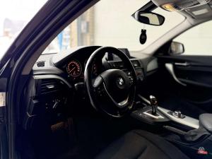 Melns BMW 118 2013 Kauņa, ar dzinēja tilpumu 2.00 L un nobraukumu 297 tūkst. km par 6200 €, foto 8 vietnē AUTOMOTO.COM.LV