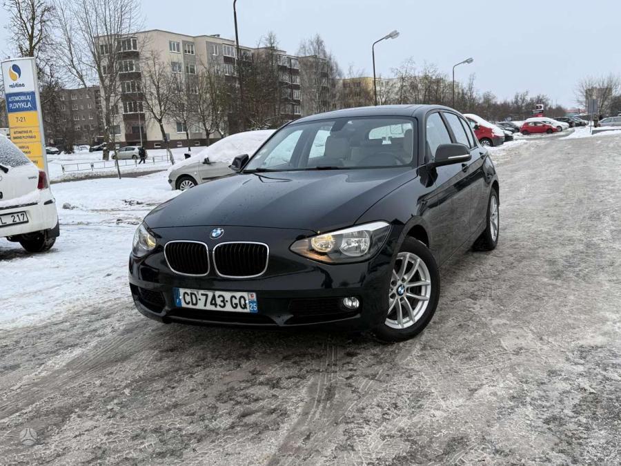 Melns BMW 118 2013 Panevēža, ar dzinēja tilpumu 2.00 L un nobraukumu 253 tūkst. km par 6690 €, foto 5 vietnē AUTOMOTO.COM.LV
