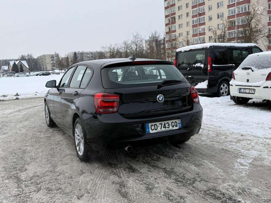 Melns BMW 118 2013 Panevēža, ar dzinēja tilpumu 2.00 L un nobraukumu 253 tūkst. km par 6690 €, foto 7 vietnē AUTOMOTO.COM.LV