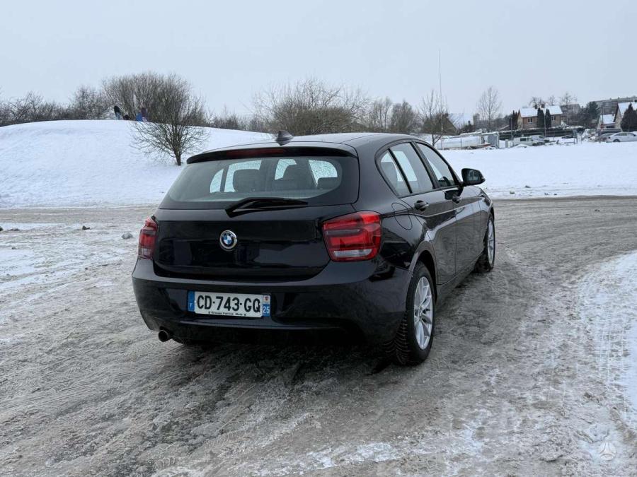 Melns BMW 118 2013 Panevēža, ar dzinēja tilpumu 2.00 L un nobraukumu 253 tūkst. km par 6690 €, foto 8 vietnē AUTOMOTO.COM.LV