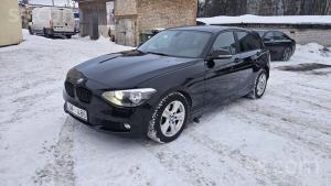 Melns BMW 118 2013 Rīga, ar dzinēja tilpumu 2.00 L un nobraukumu 302 tūkst. km par 6500 €, foto  vietnē AUTOMOTO.COM.LV