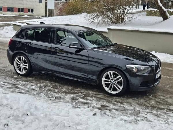 Black BMW 118 2013 in Jekabpils, with an engine capacity of 2.00 L and mileage of 295 thousand km for 6490 €, photo 4 on AUTOMOTO.COM.LV