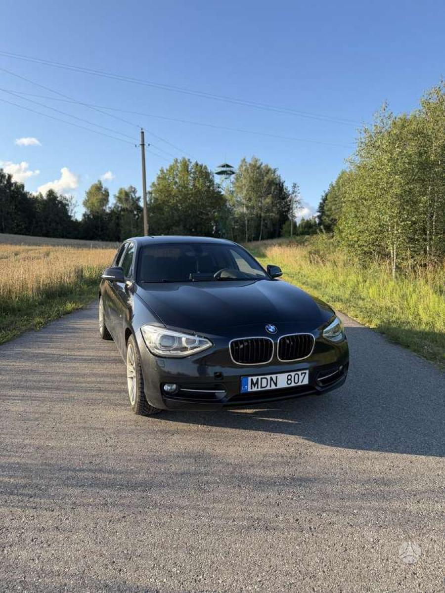 Melns BMW 118 2013 Švenčionys, ar dzinēja tilpumu 2.00 L un nobraukumu 383 tūkst. km par 5500 €, foto 1 vietnē AUTOMOTO.COM.LV