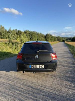 Melns BMW 118 2013 Švenčionys, ar dzinēja tilpumu 2.00 L un nobraukumu 383 tūkst. km par 5500 €, foto 5 vietnē AUTOMOTO.COM.LV
