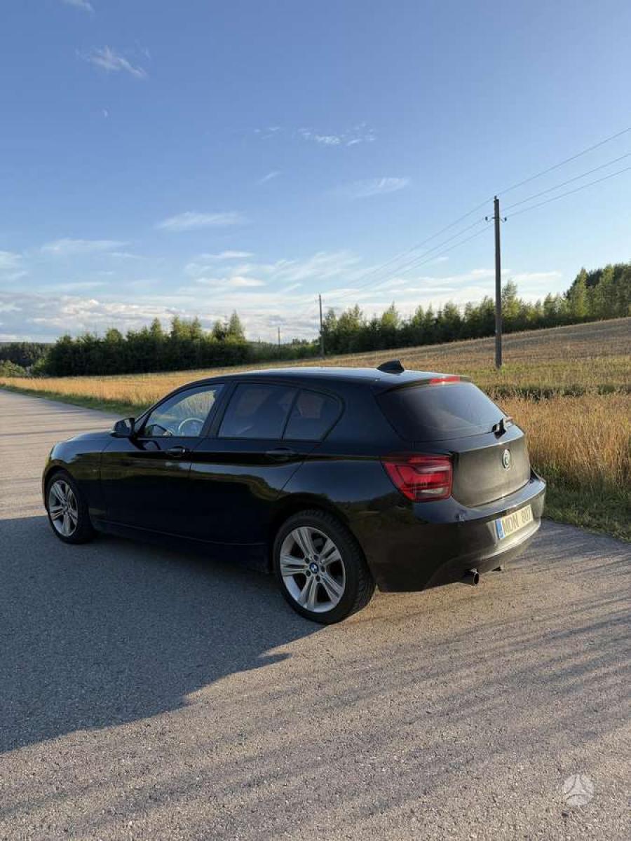 Melns BMW 118 2013 Švenčionys, ar dzinēja tilpumu 2.00 L un nobraukumu 383 tūkst. km par 5500 €, foto 6 vietnē AUTOMOTO.COM.LV