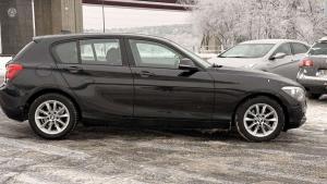 Black BMW 118 2014 in Kaunas, with an engine capacity of 2.00 L and mileage of 305 thousand km for 6300 €, photo 3 on AUTOMOTO.COM.LV