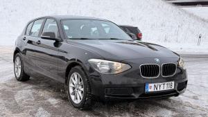Black BMW 118 2014 in Kaunas, with an engine capacity of 2.00 L and mileage of 305 thousand km for 6300 €, photo 4 on AUTOMOTO.COM.LV