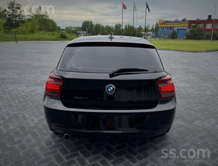 Melns BMW 118 2014 Telšiai, ar dzinēja tilpumu 2.00 L un nobraukumu 201 tūkst. km par 6699 €, foto 8 vietnē AUTOMOTO.COM.LV