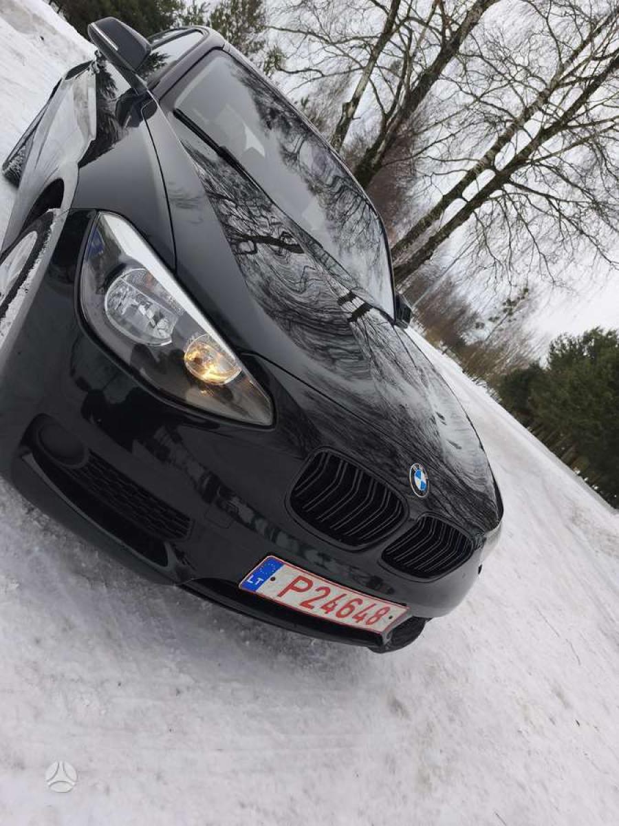 Melns BMW 118 2014 Kauņa, ar dzinēja tilpumu 2.00 L un nobraukumu 293 tūkst. km par 5299 €, foto 3 vietnē AUTOMOTO.COM.LV