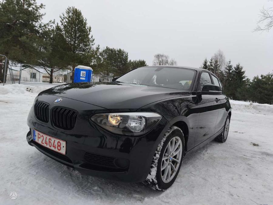 Melns BMW 118 2014 Kauņa, ar dzinēja tilpumu 2.00 L un nobraukumu 293 tūkst. km par 5299 €, foto 6 vietnē AUTOMOTO.COM.LV