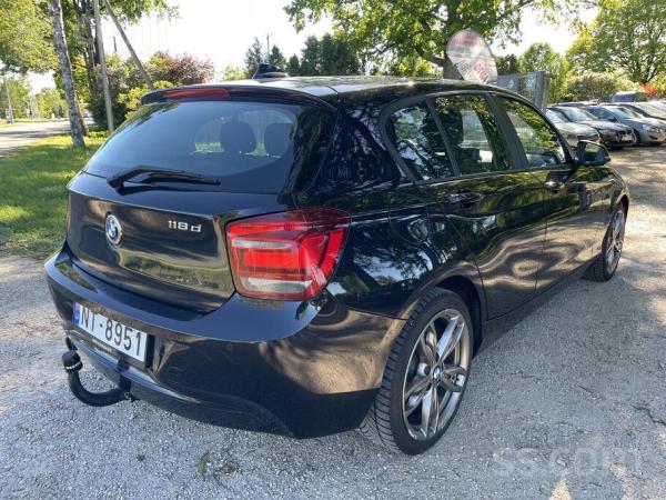 Melns BMW 118 2014 Rīga, ar dzinēja tilpumu 2.00 L un nobraukumu 180 tūkst. km par 7990 €, foto 6 vietnē AUTOMOTO.COM.LV