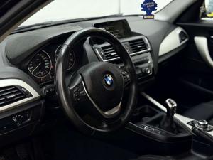 Black BMW 118 2015 in Vilnius, with an engine capacity of 2.00 L and mileage of 291 thousand km for 9390 €, photo 9 on AUTOMOTO.COM.LV