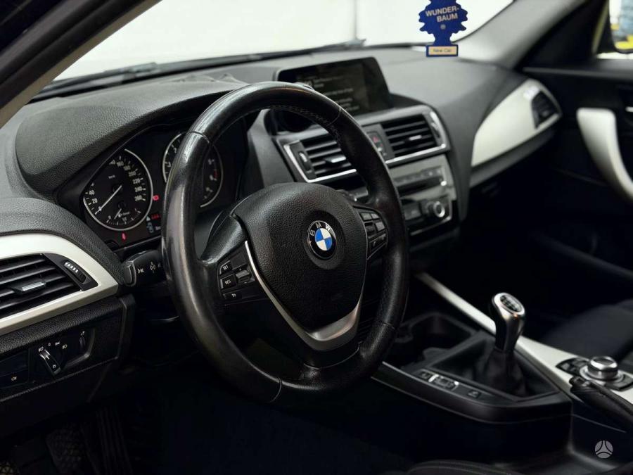 Melns BMW 118 2015 Viļņa, ar dzinēja tilpumu 2.00 L un nobraukumu 291 tūkst. km par 8890 €, foto 10 vietnē AUTOMOTO.COM.LV