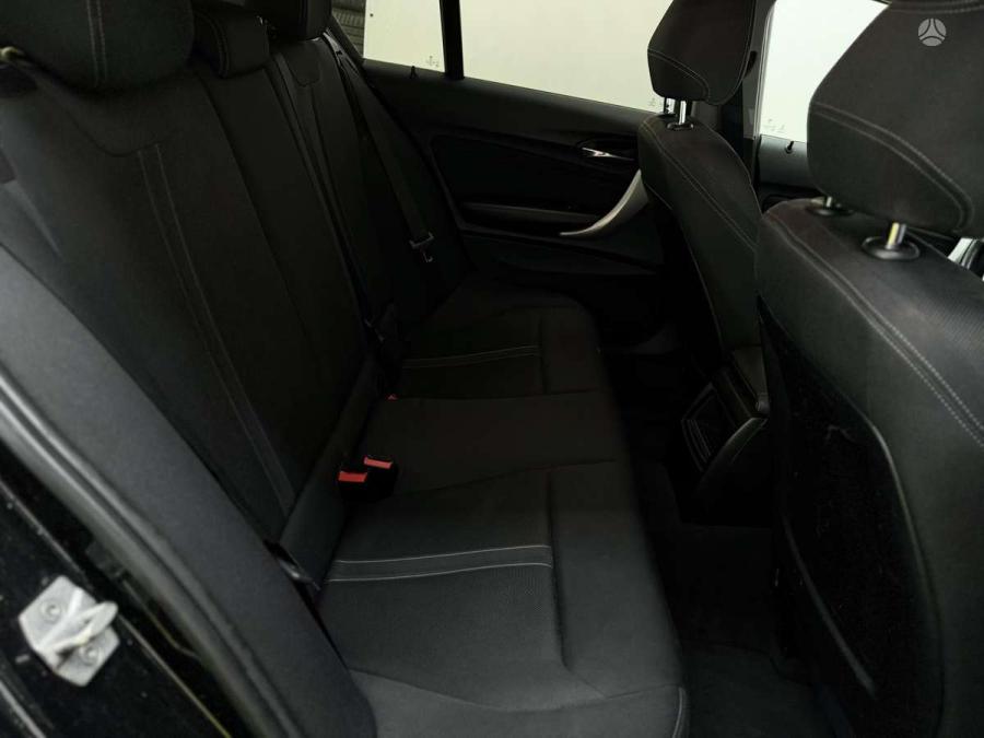 Melns BMW 118 2015 Viļņa, ar dzinēja tilpumu 2.00 L un nobraukumu 291 tūkst. km par 8890 €, foto 13 vietnē AUTOMOTO.COM.LV