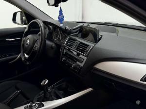 Melns BMW 118 2015 Viļņa, ar dzinēja tilpumu 2.00 L un nobraukumu 291 tūkst. km par 8890 €, foto 15 vietnē AUTOMOTO.COM.LV