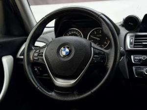 Melns BMW 118 2015 Viļņa, ar dzinēja tilpumu 2.00 L un nobraukumu 291 tūkst. km par 8890 €, foto 17 vietnē AUTOMOTO.COM.LV