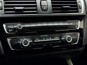 Melns BMW 118 2015 Viļņa, ar dzinēja tilpumu 2.00 L un nobraukumu 291 tūkst. km par 8890 €, foto 22 vietnē AUTOMOTO.COM.LV