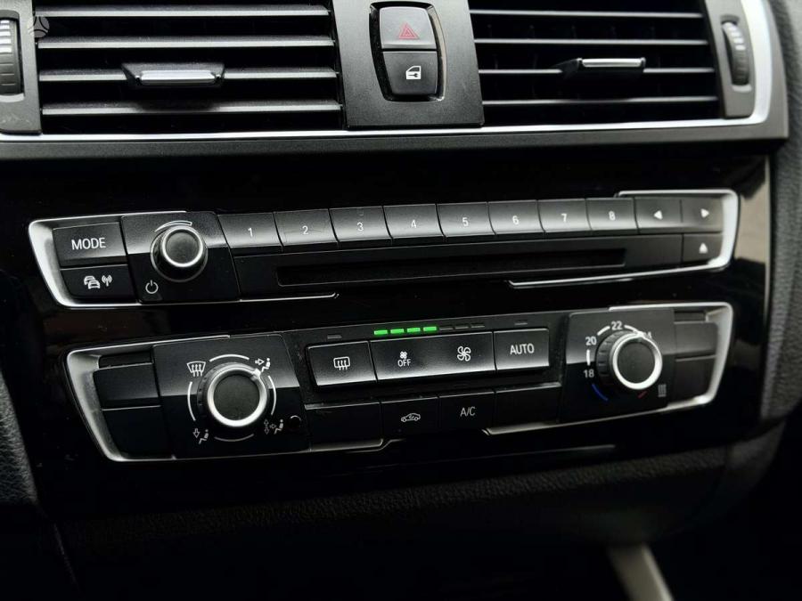 Melns BMW 118 2015 Viļņa, ar dzinēja tilpumu 2.00 L un nobraukumu 291 tūkst. km par 8890 €, foto 22 vietnē AUTOMOTO.COM.LV