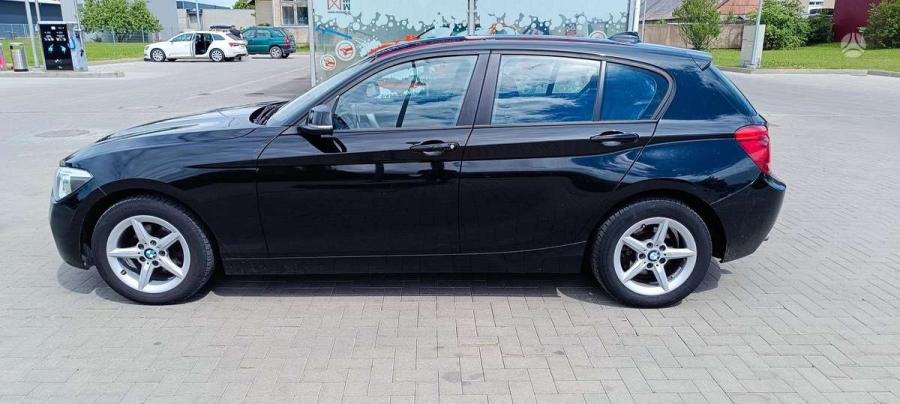 Melns BMW 118 2015 Telšiai, ar dzinēja tilpumu 2.00 L un nobraukumu 274 tūkst. km par 5200 €, foto 5 vietnē AUTOMOTO.COM.LV