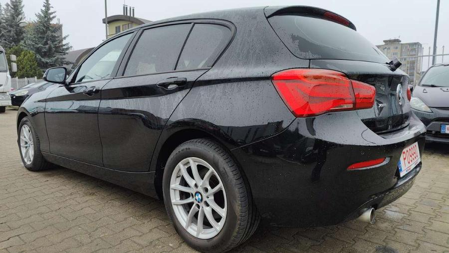 Melns BMW 118 2016 Kauņa, ar dzinēja tilpumu 2.00 L un nobraukumu 191 tūkst. km par 10900 €, foto 4 vietnē AUTOMOTO.COM.LV