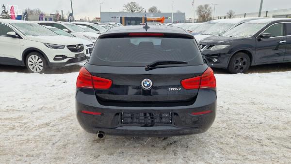Black BMW 118 2016 in Marijampole, with an engine capacity of 2.00 L and mileage of 214 thousand km for 7690 €, photo 8 on AUTOMOTO.COM.LV