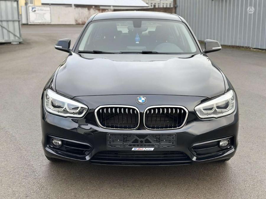 Black BMW 118 2017 in Telschi, with an engine capacity of 2.00 L and mileage of 140 thousand km for 11200 €, photo 2 on AUTOMOTO.COM.LV