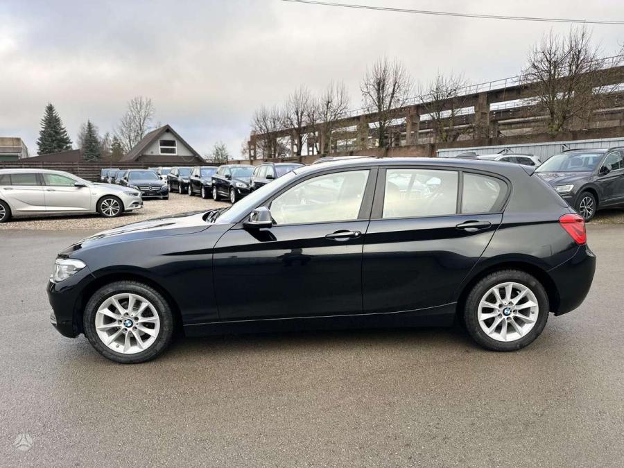 Black BMW 118 2017 in Telschi, with an engine capacity of 2.00 L and mileage of 140 thousand km for 11200 €, photo 4 on AUTOMOTO.COM.LV