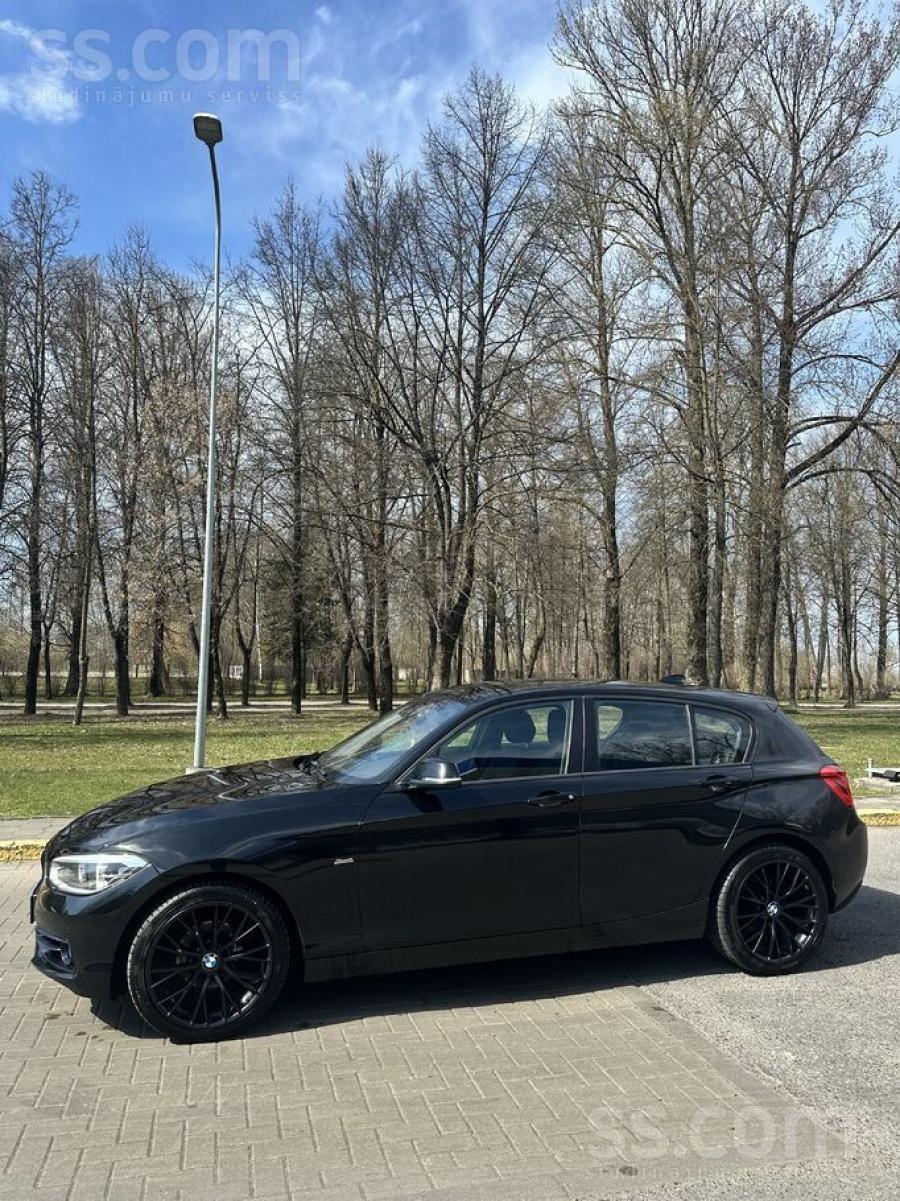 Black BMW 118 2017 in Riga, with an engine capacity of 2.00 L and mileage of 219 thousand km for 11700 €, photo 3 on AUTOMOTO.COM.LV