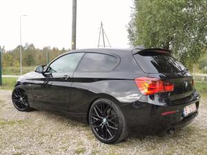 Melns BMW 118 2017 Kuldīga, ar dzinēja tilpumu 2.00 L un nobraukumu 230 tūkst. km par 13900 €, foto 5 vietnē AUTOMOTO.COM.LV