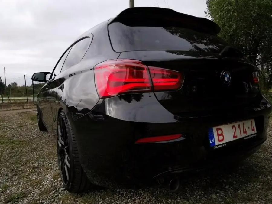Melns BMW 118 2017 Kuldīga, ar dzinēja tilpumu 2.00 L un nobraukumu 230 tūkst. km par 13900 €, foto 10 vietnē AUTOMOTO.COM.LV