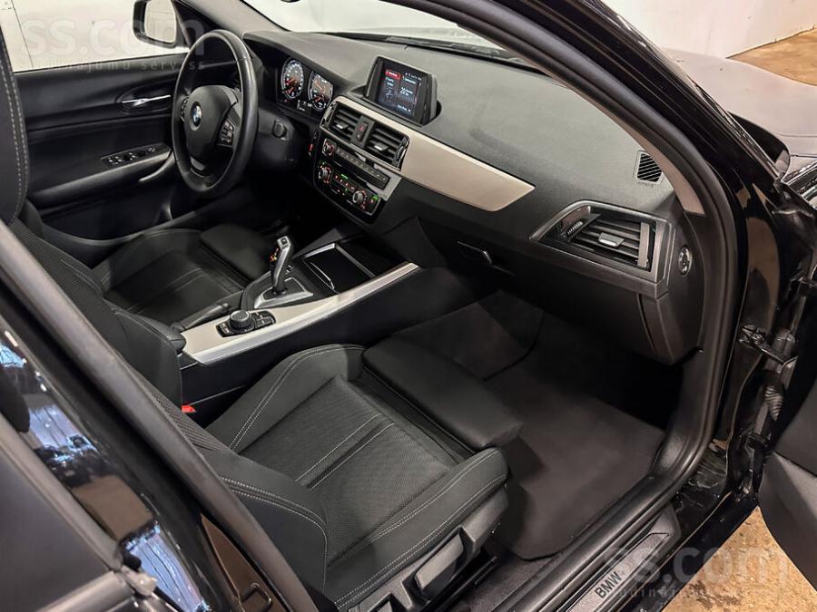 Melns BMW 118 2018 Jūrmala, ar dzinēja tilpumu 1.50 L un nobraukumu 218 tūkst. km par 11995 €, foto 19 vietnē AUTOMOTO.COM.LV