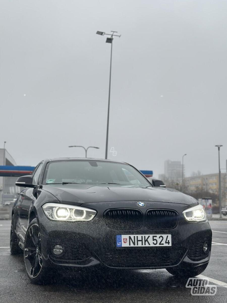 Black BMW 118 2018 in Vilnius, with an engine capacity of 1.50 L and mileage of 100 thousand km for 16500 €, photo 1 on AUTOMOTO.COM.LV