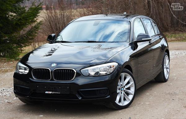 Melns BMW 118 2018 Petrikaičiai, ar dzinēja tilpumu 2.00 L un nobraukumu 90 tūkst. km par 11499 €, foto 1 vietnē AUTOMOTO.COM.LV