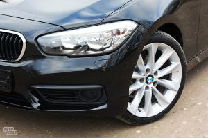 Black BMW 118 2018 in Petrikaiciai, with an engine capacity of 2.00 L and mileage of 90 thousand km for 11499 €, photo 4 on AUTOMOTO.COM.LV