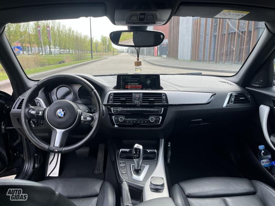 Melns BMW 118 2018 Viļņa, ar dzinēja tilpumu 1.50 L un nobraukumu 107 tūkst. km par 15950 €, foto 11 vietnē AUTOMOTO.COM.LV