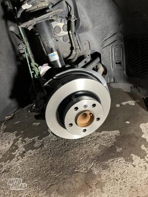 Melns BMW 118 2018 Viļņa, ar dzinēja tilpumu 1.50 L un nobraukumu 107 tūkst. km par 15950 €, foto 18 vietnē AUTOMOTO.COM.LV