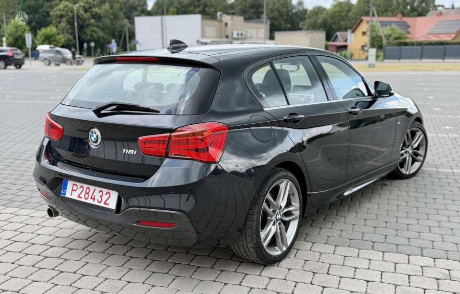 Melns BMW 118 2018 Viļņa, ar dzinēja tilpumu 1.50 L un nobraukumu 280 tūkst. km par 10650 €, foto 19 vietnē AUTOMOTO.COM.LV