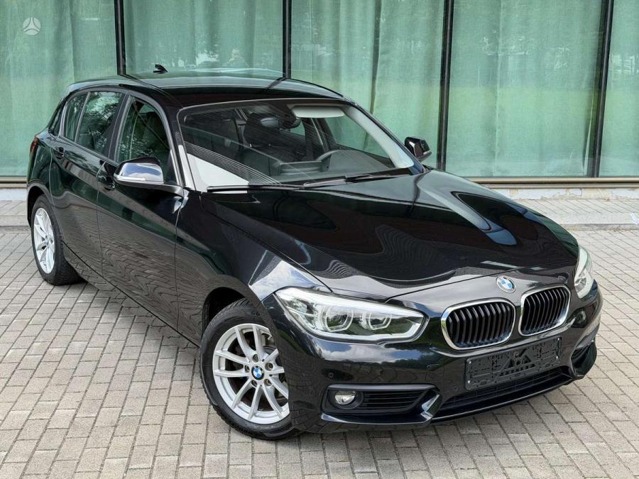 Melns BMW 118 2018 Kauņa, ar dzinēja tilpumu 1.50 L un nobraukumu 126 tūkst. km par 10700 €, foto 4 vietnē AUTOMOTO.COM.LV