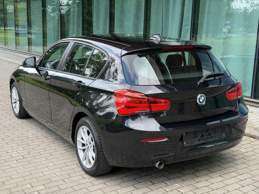 Melns BMW 118 2018 Kauņa, ar dzinēja tilpumu 1.50 L un nobraukumu 126 tūkst. km par 10700 €, foto 11 vietnē AUTOMOTO.COM.LV