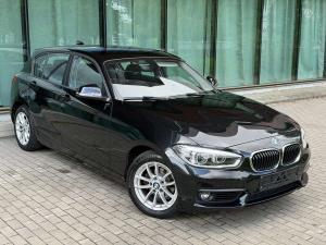 Melns BMW 118 2018 Kauņa, ar dzinēja tilpumu 1.50 L un nobraukumu 126 tūkst. km par 10700 €, foto 13 vietnē AUTOMOTO.COM.LV