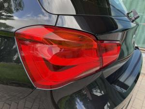 Melns BMW 118 2018 Kauņa, ar dzinēja tilpumu 1.50 L un nobraukumu 126 tūkst. km par 10700 €, foto 17 vietnē AUTOMOTO.COM.LV