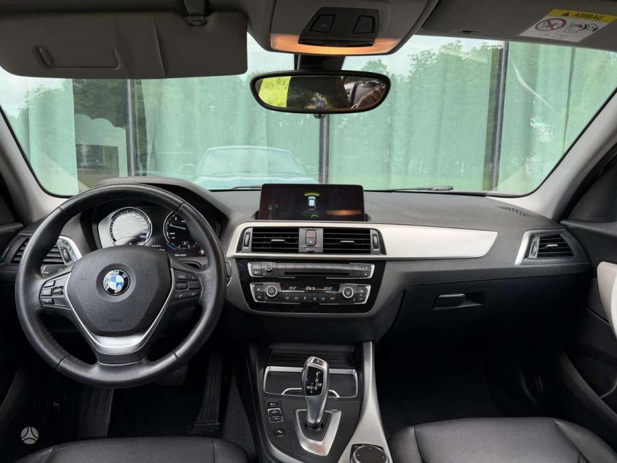 Melns BMW 118 2018 Kauņa, ar dzinēja tilpumu 1.50 L un nobraukumu 126 tūkst. km par 10700 €, foto 18 vietnē AUTOMOTO.COM.LV