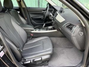Melns BMW 118 2018 Kauņa, ar dzinēja tilpumu 1.50 L un nobraukumu 126 tūkst. km par 10700 €, foto 20 vietnē AUTOMOTO.COM.LV