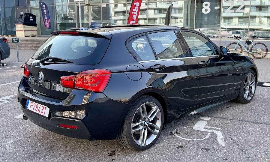 Melns BMW 118 2018 Viļņa, ar dzinēja tilpumu 1.50 L un nobraukumu 280 tūkst. km par 10200 €, foto 15 vietnē AUTOMOTO.COM.LV